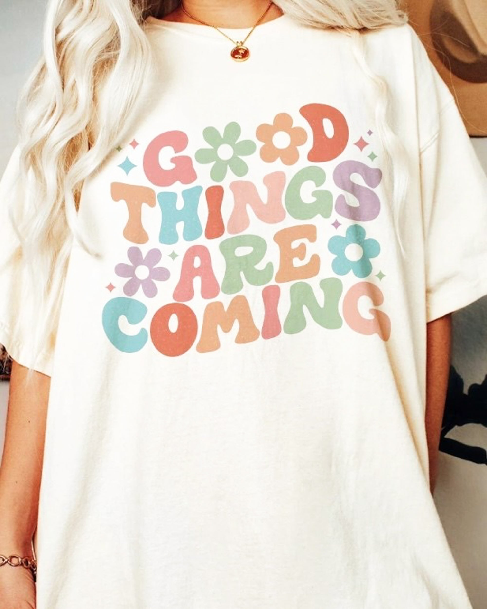Good Things Are Coming Oversized Tee – Elle & Emmy